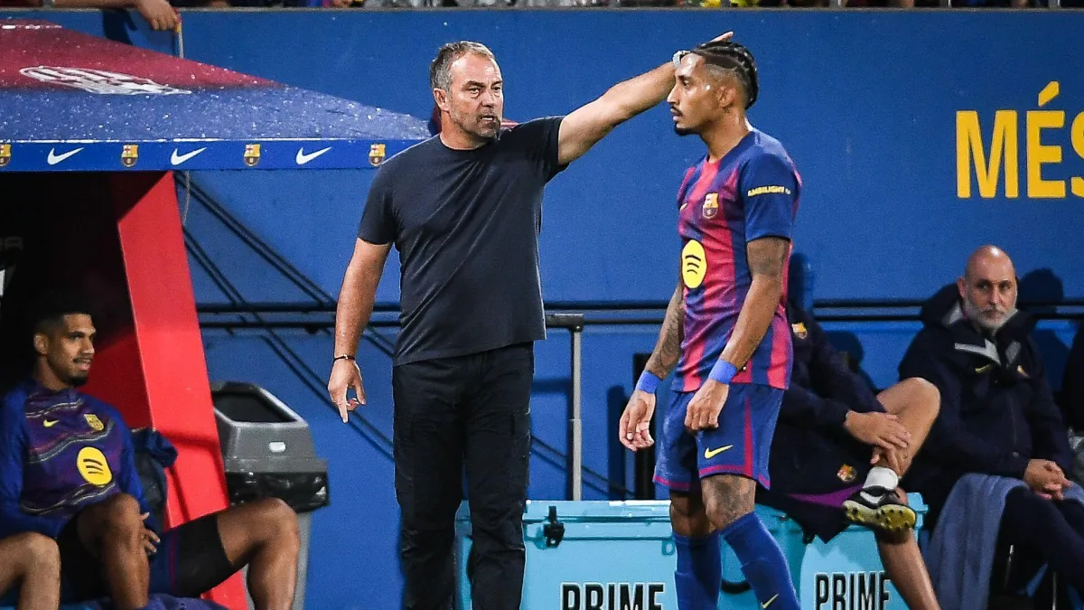 ¿Por qué Raphinha no está en el once ideal? la rajada de Hansi Flick